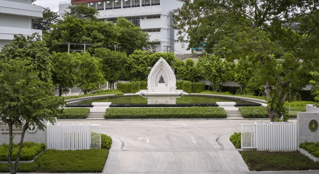 REDLANDSCAPE | PROJECTS